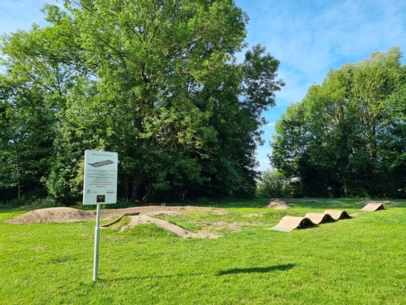 Inrichting van een fietscrossbaan of pumptrack